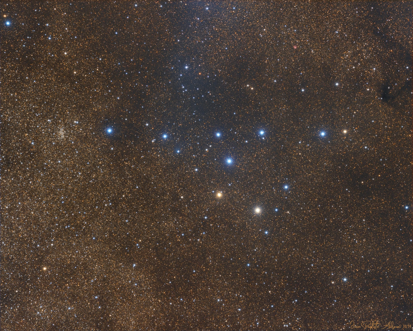 Amas du cintre (Collinder 399) – Photon Millenium